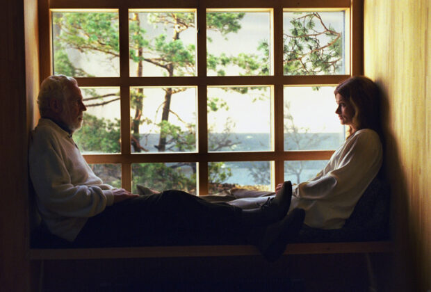 Faithless (2000) – Film Review. Unflinching relationship study.