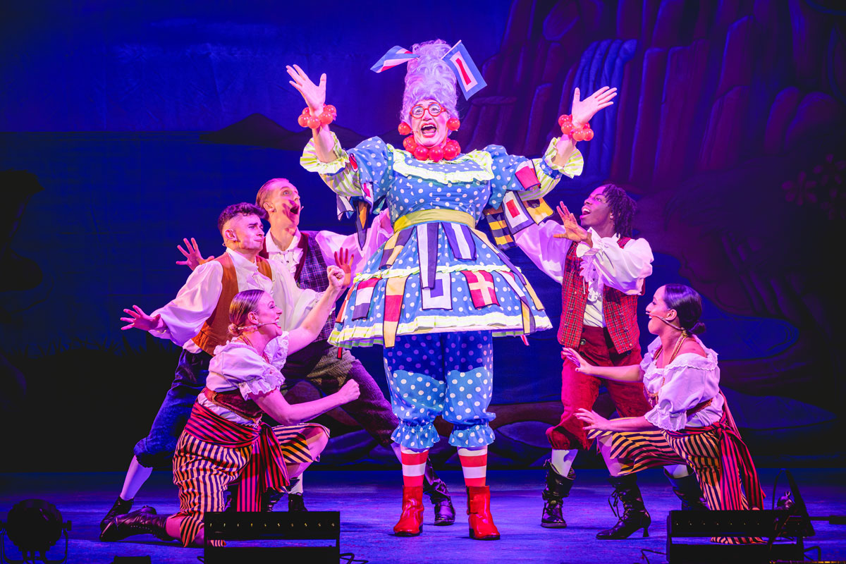 Peter Pan – Review – Halifax Victoria Theatre - On: Yorkshire Magazine