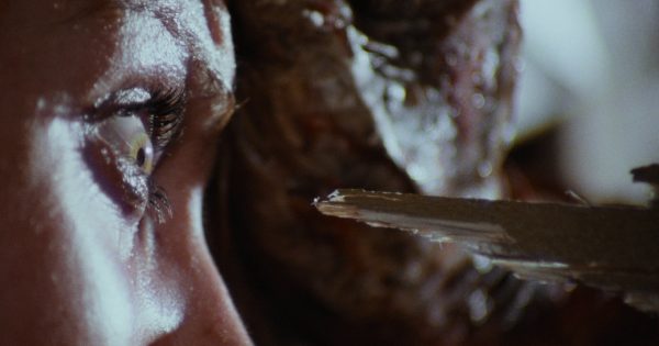 Zombie Flesh Eaters (1979) – Film Review - On: Yorkshire Magazine